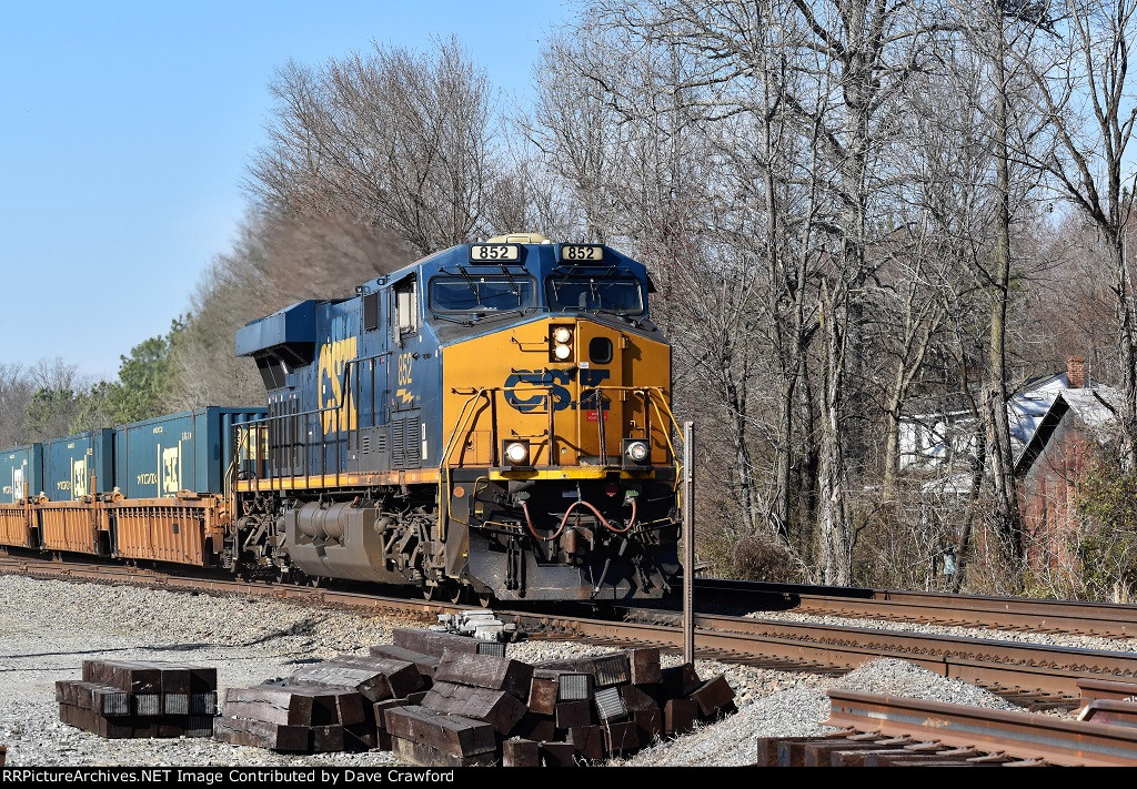 CSX 852